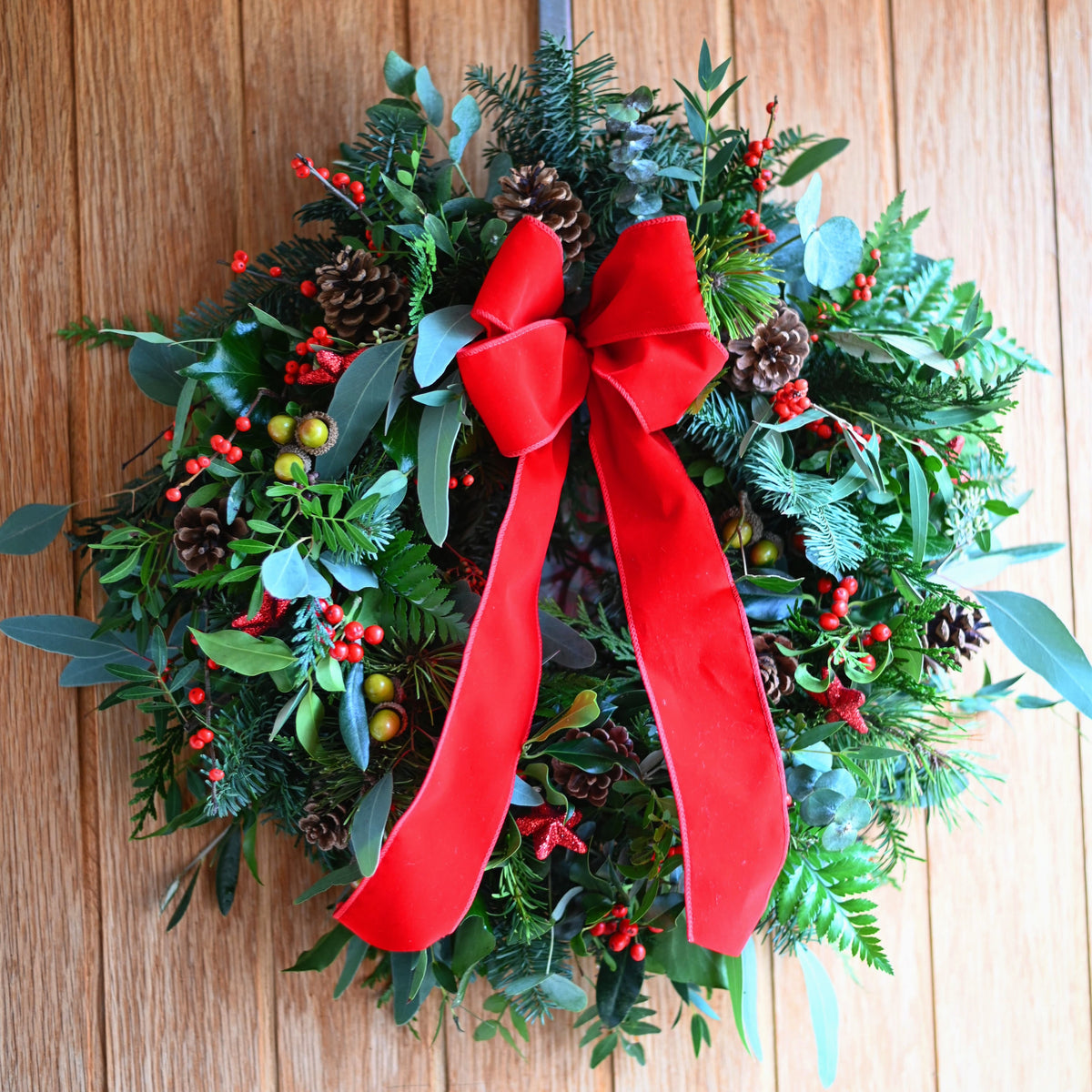 HOLLY JOLLY – Jessica Mary Flowers